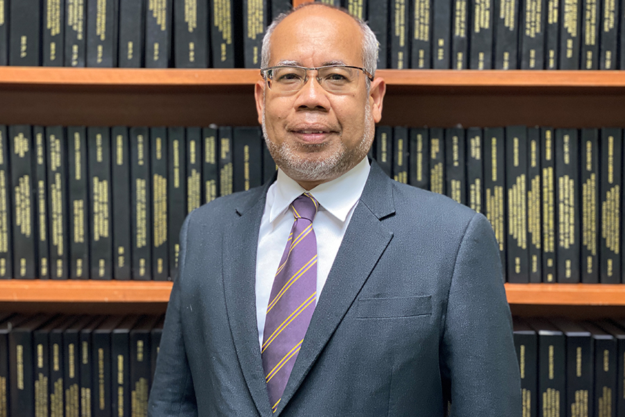 STAFF – Graduate School of Business