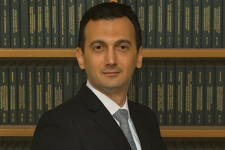 Ts. Dr. Ali Vafaei Zadeh – Graduate School of Business